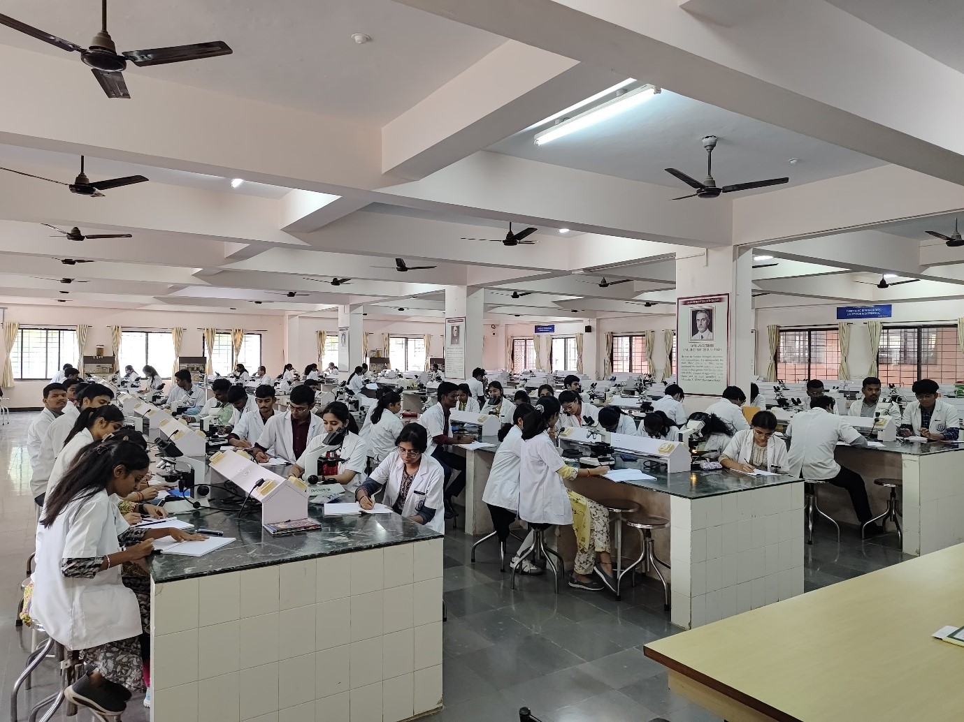 S.NIJALINGAPPA MEDICAL COLLEGE AND H.S.K HOSPITAL & RESEARCH CENTRE