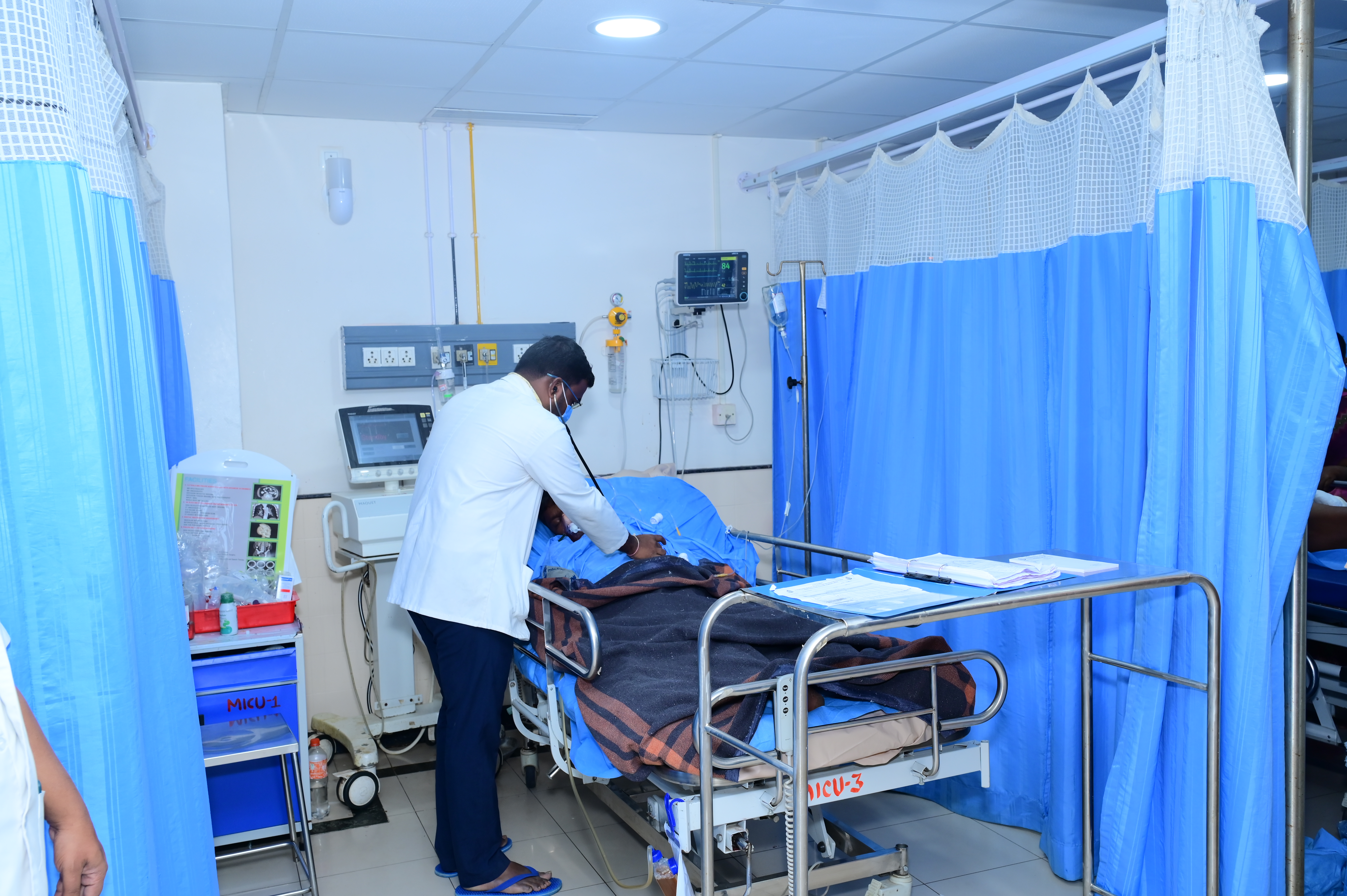 S.NIJALINGAPPA MEDICAL COLLEGE AND H.S.K HOSPITAL & RESEARCH CENTRE